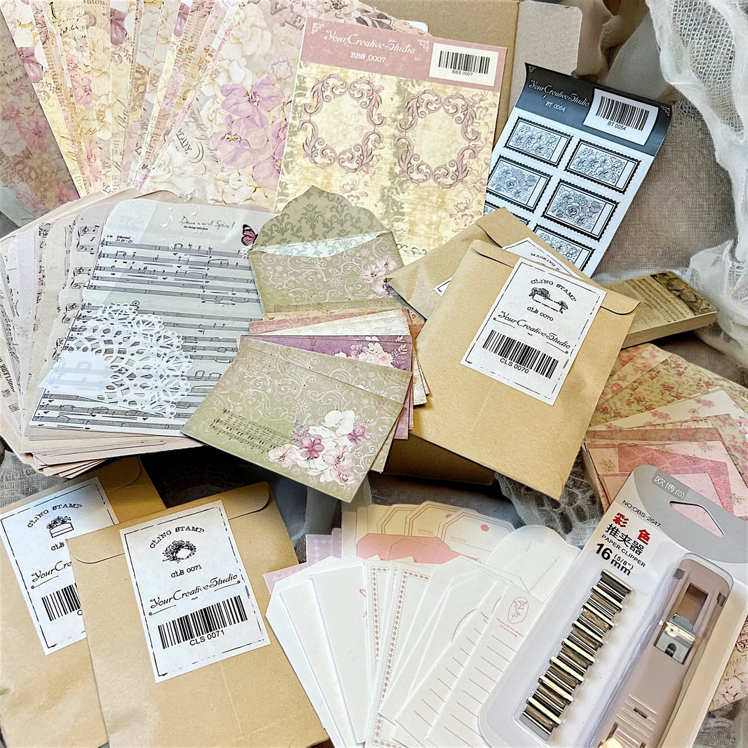 YourCreativeStudio - Vintage Themed box full of paper ephemera